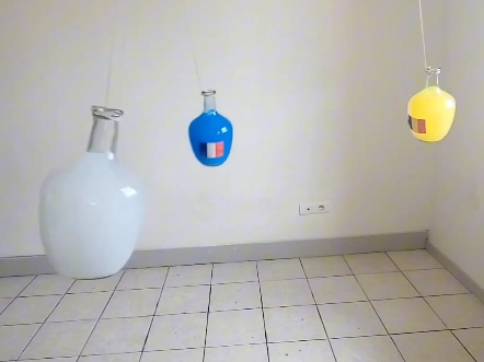 Glass Bottles Collide in a Burst—The Pressure-Release Moment! - BiliBili