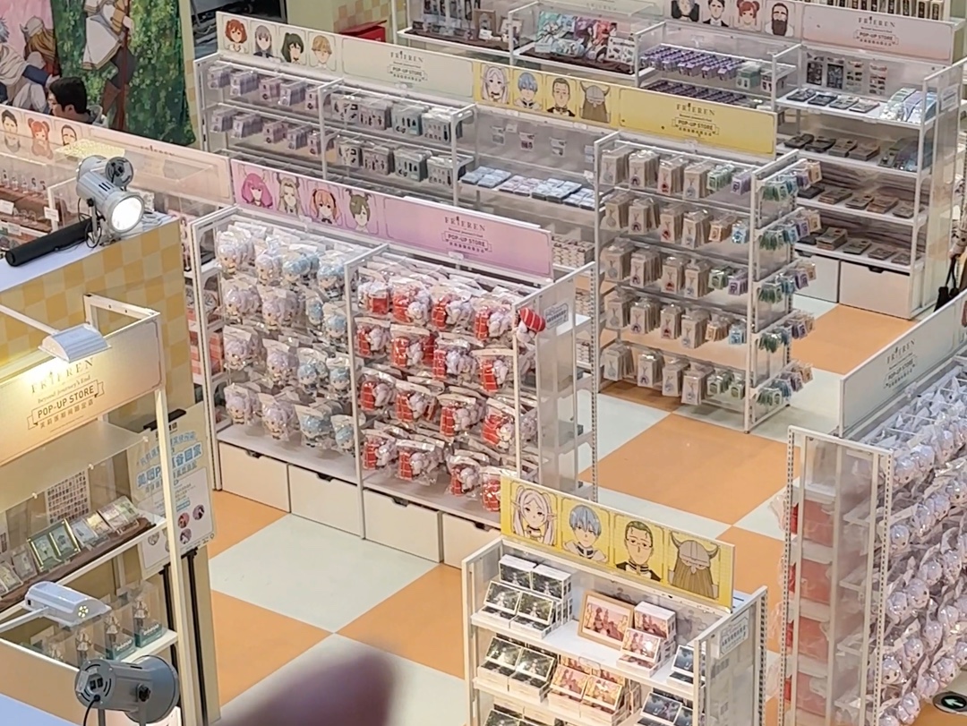 Frieren’s pop-up store has finally opened at Xidan Joy City in Beijing ...