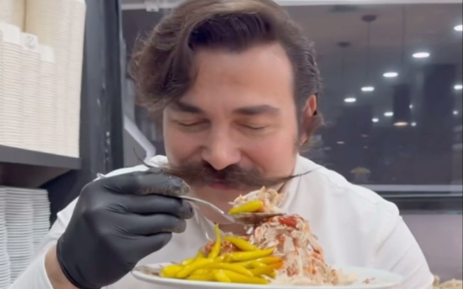 Van der Linde Fast Food - BiliBili