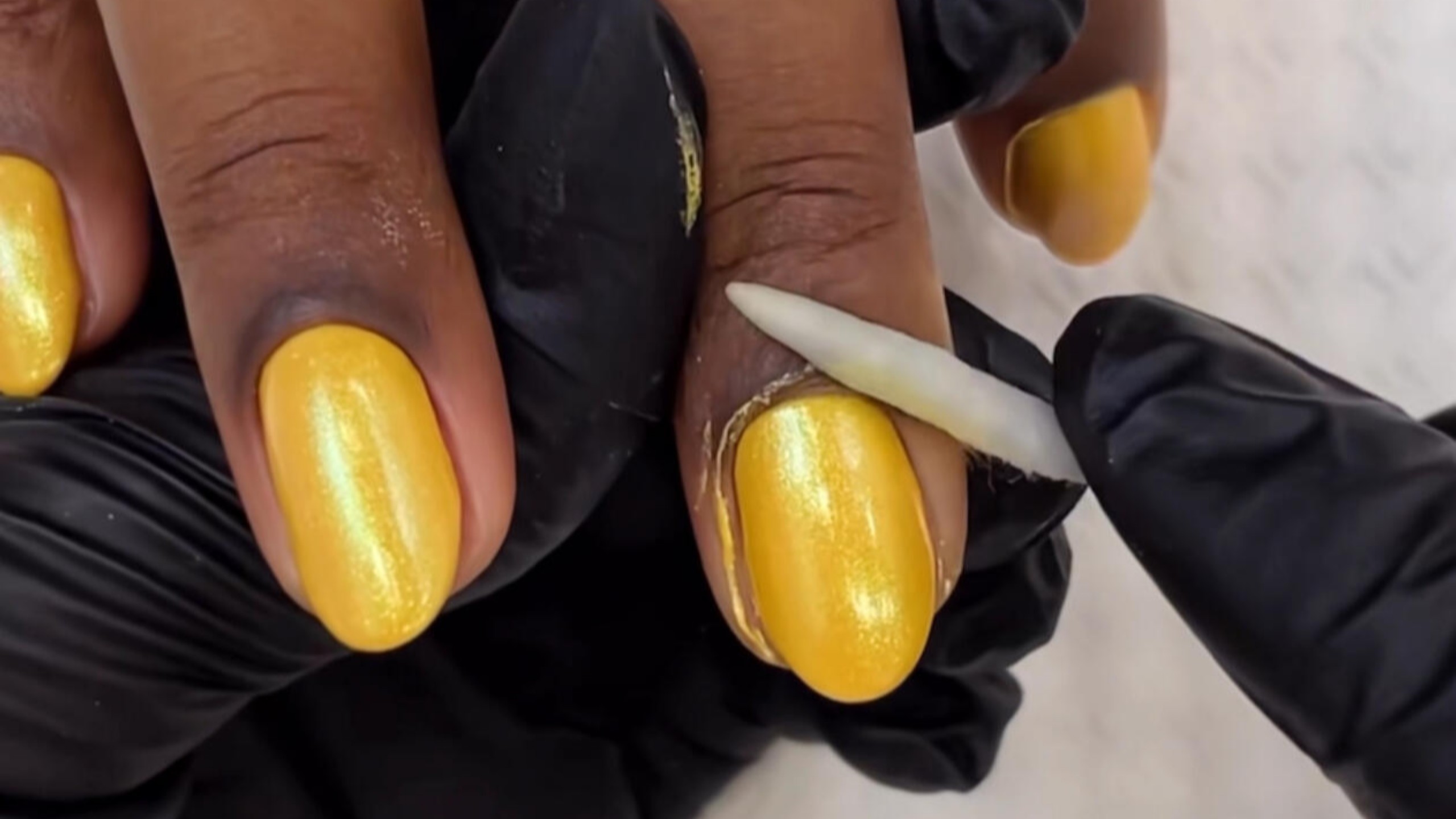 Hei Mei’s Nail Art | I Seriously Love Painting My Nails Yellow! - BiliBili