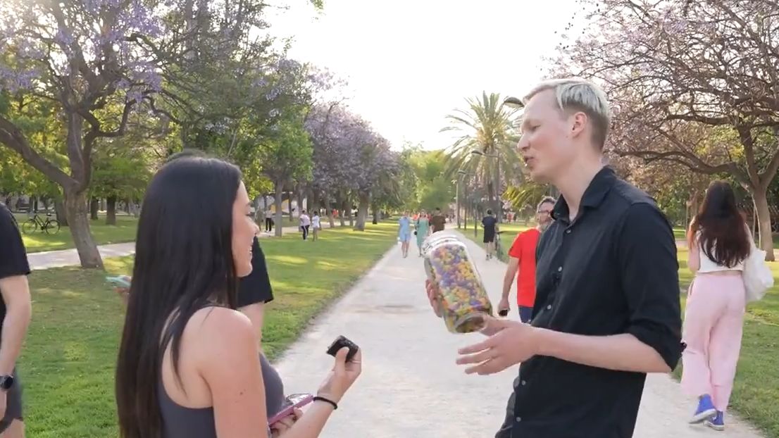 [Truth Element Charging Video] Guess the Number of Gummies — Deleted ...