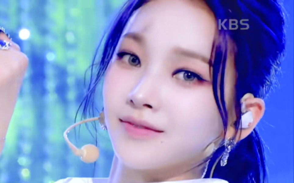 aespa “Girls” Comeback Stage | 220722 - BiliBili