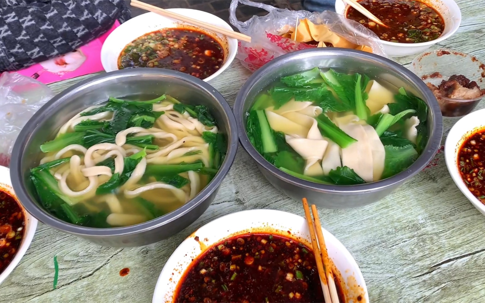 Feasting on garlic-dipped noodles with my foodie buddy: 1 jin of black ...