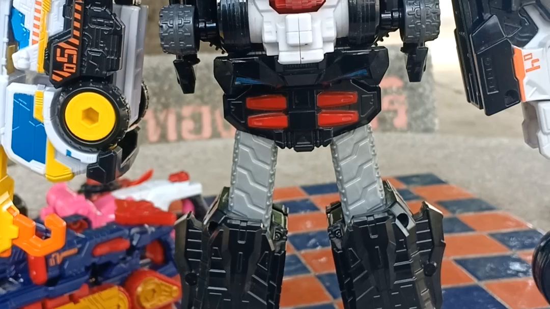 DX Patkaiser Strong Biker, một robot cảnh sát lái xe mô tô. - BiliBili