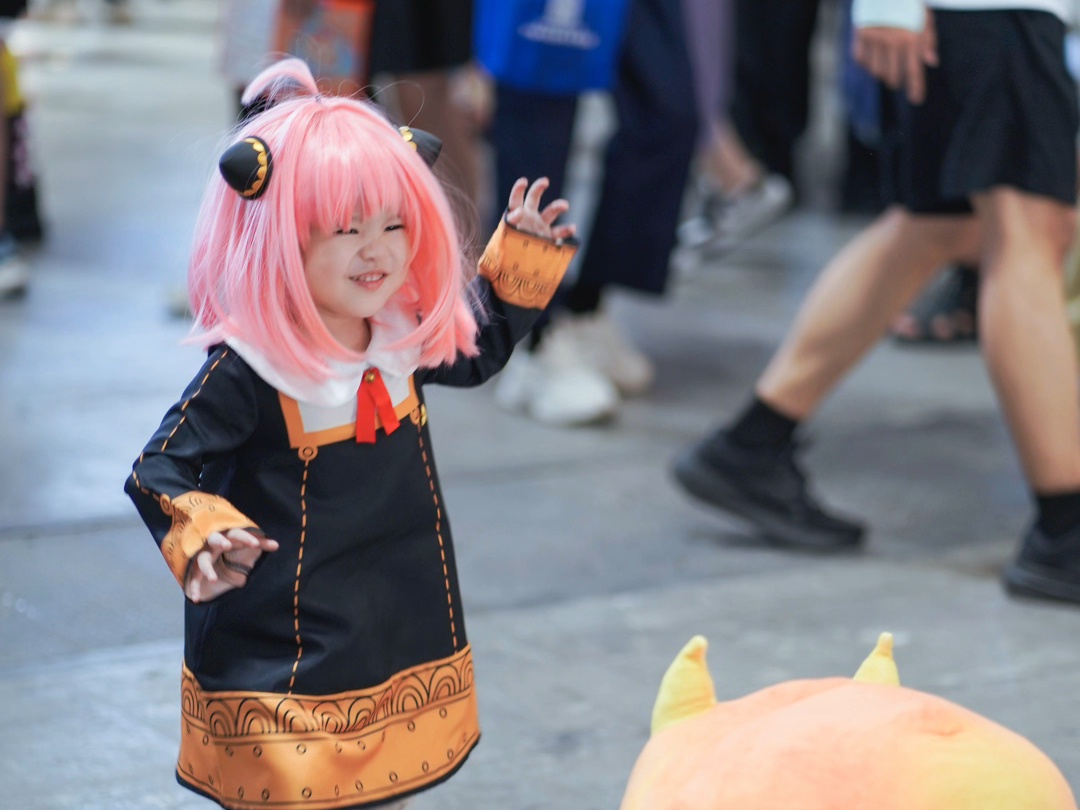 Everyone's always curious, why is she so well-behaved? She can be naughty and pull her hair, but ...