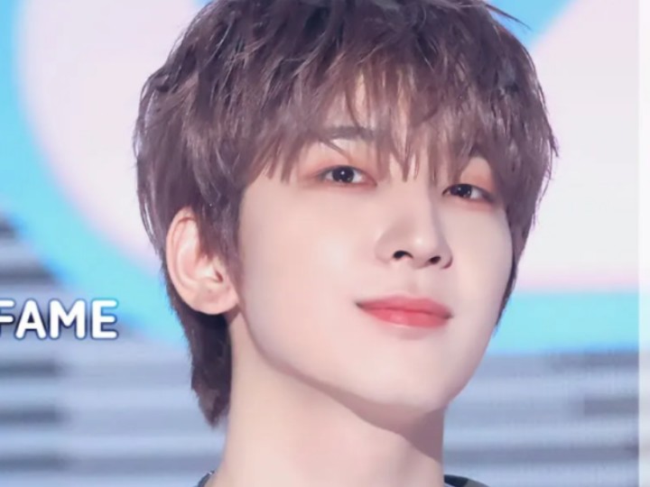 SEVENTEEN “LOVE, MONEY, FAME” Comeback Stage 241019 - BiliBili