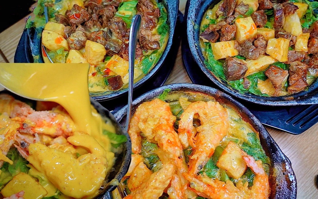 The weirdest claypot rice ever invented by Southerners: 33 yuan for a ...