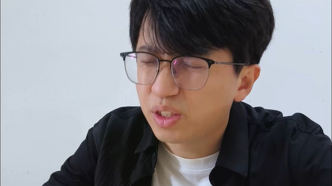 I just want weekends off. - BiliBili