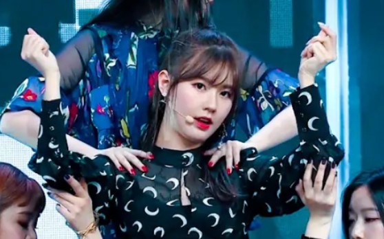 I’ll make a triumphant comeback! (G)I-DLE’s “LATATA” — One-Click Outfit ...