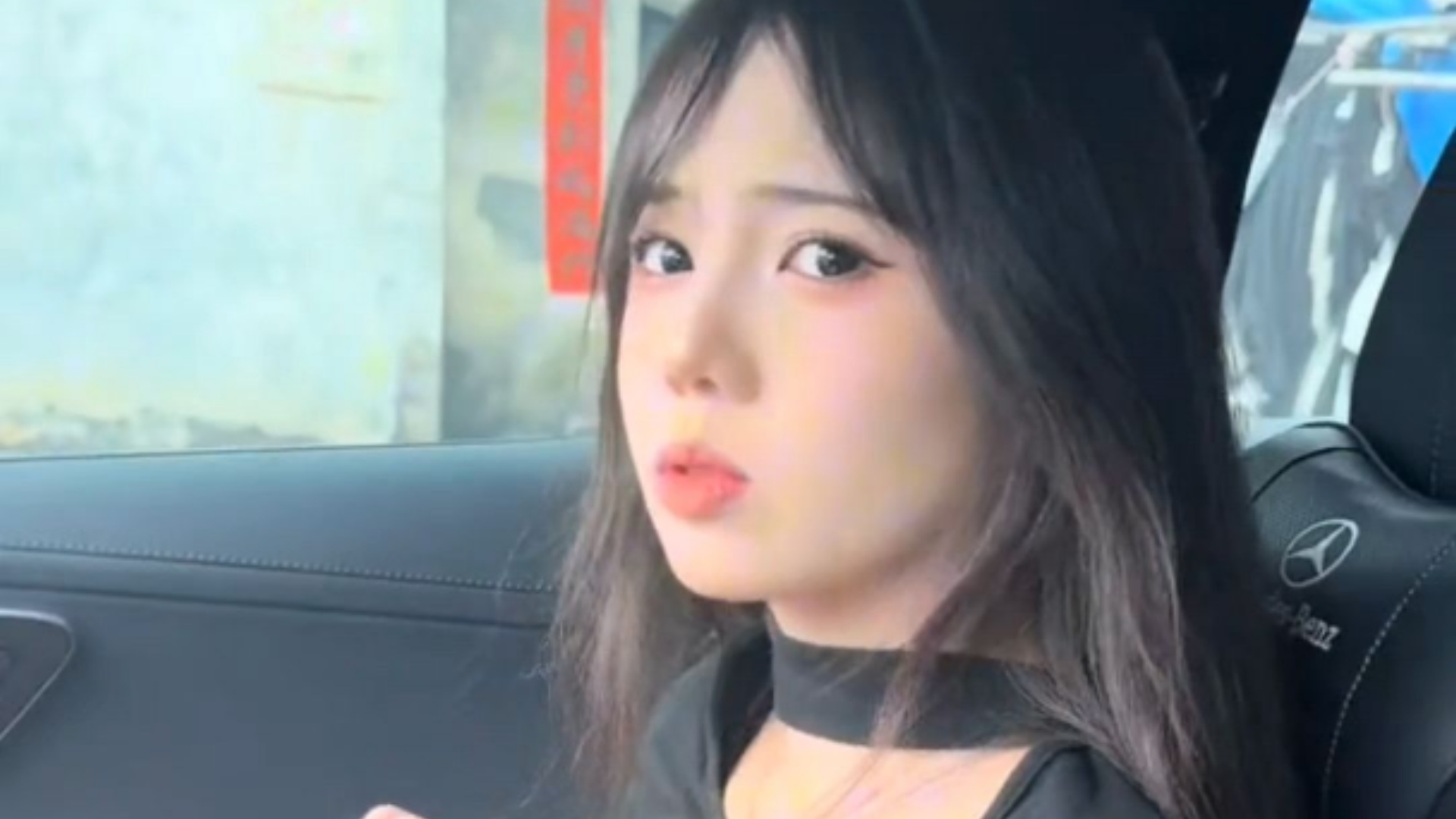 “Gadis Kaya Mencoba Ganti Wajah” - Bstation