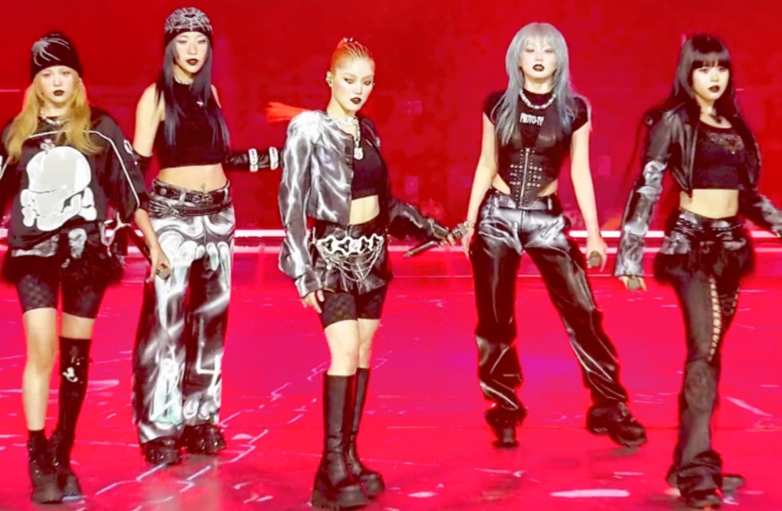 【XG】4K Official SBS Concert: Woke Up Group Stage Live Cam! - BiliBili
