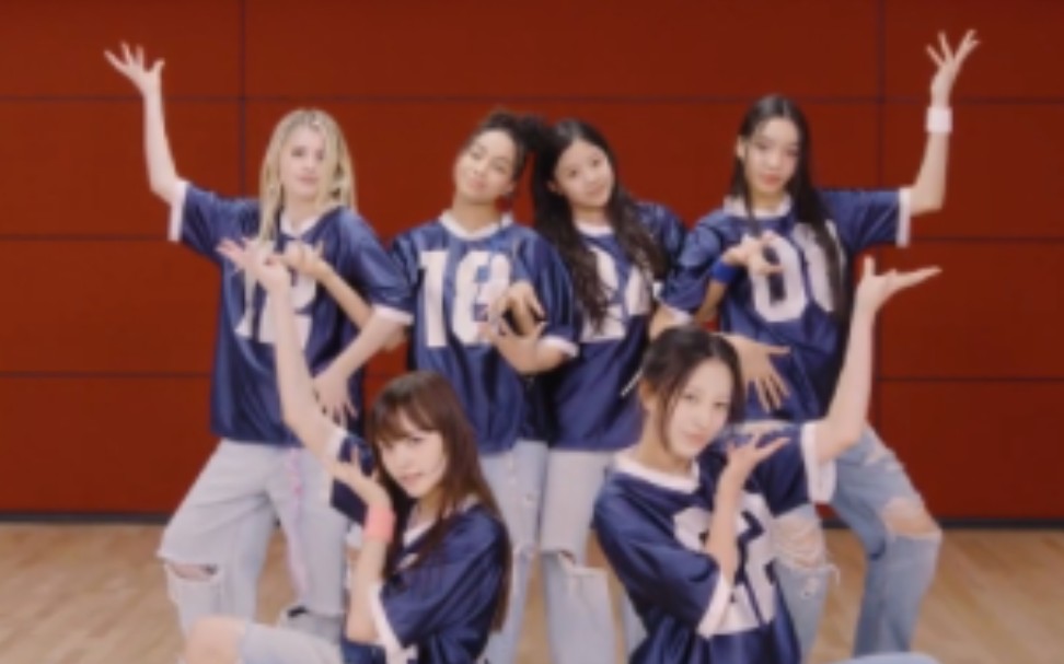 JYP’s U.S.-based girl group VCHA releases the practice room version of ...