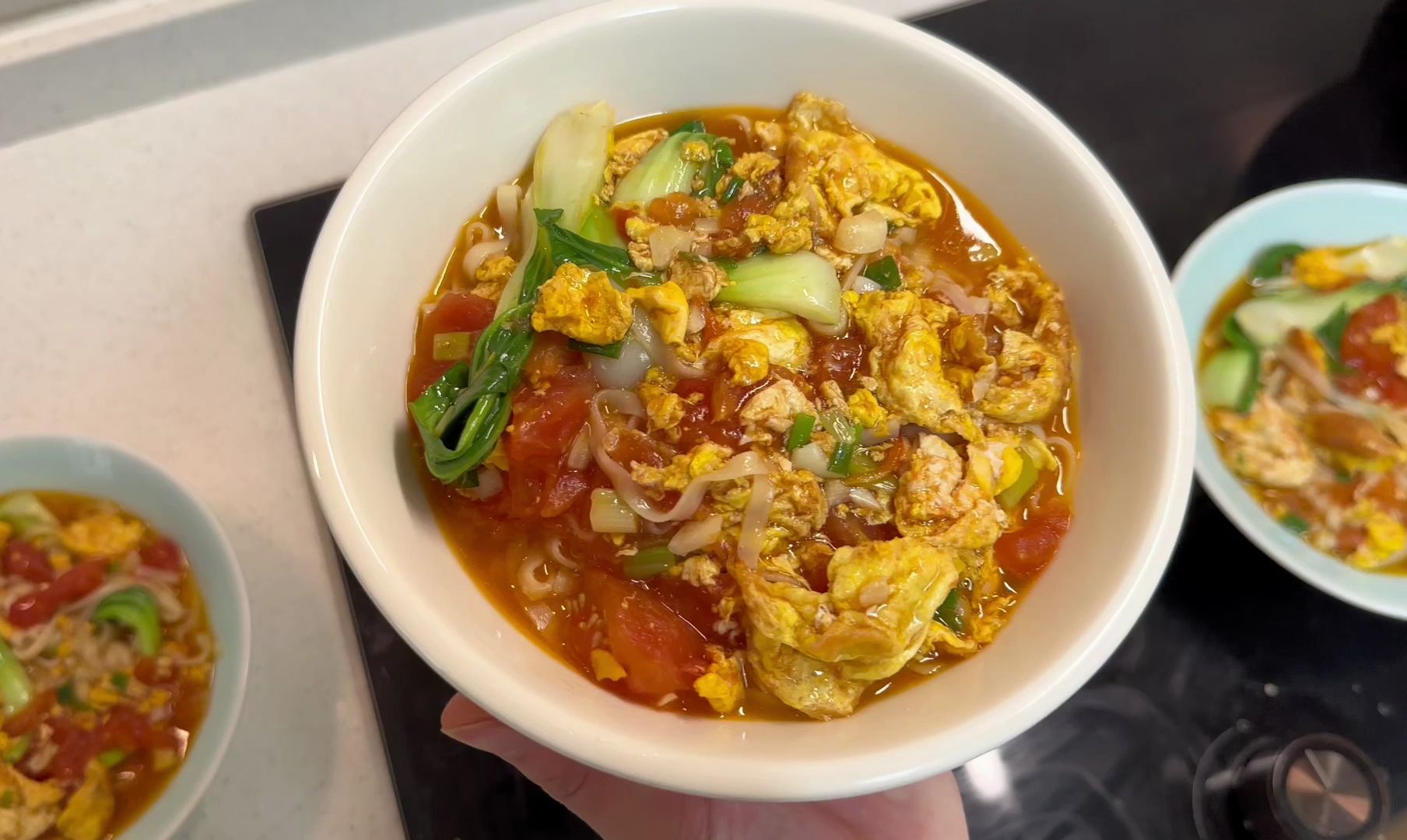 [Tomato & Egg Noodle Soup] Happy Monday morning! This one-pot tomato ...