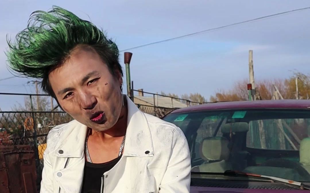 Clownish Netizens Re-create BIGBANG’s “MONSTER” Music Video - BiliBili