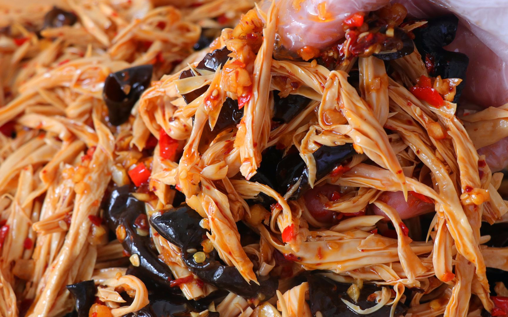 [Cold Tofu Skin & Wood Ear Salad] A summer must-eat cold dish—zesty ...