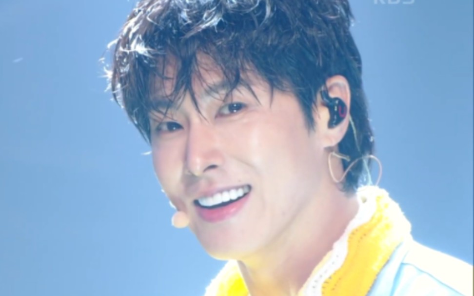 Jung Yunho’s “Vuja De” First Stage Performance on Music Show 230818 ...