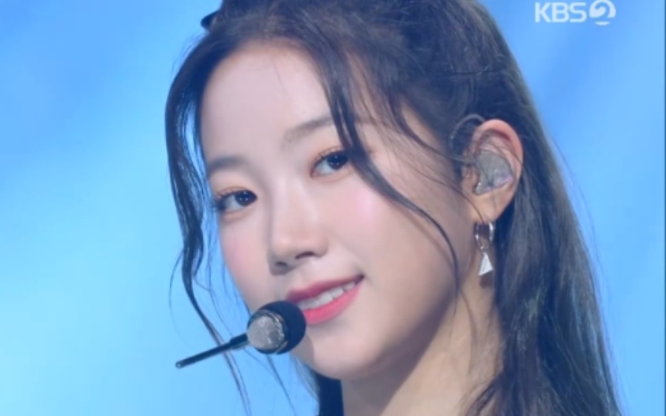 LE SSERAFIM Debut Track “FEARLESS” 220624 Mid-Year Special | HD Stage ...