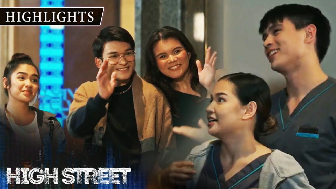 Roxy introduces Kevin to her friends | High Street (w/ English Subs ...