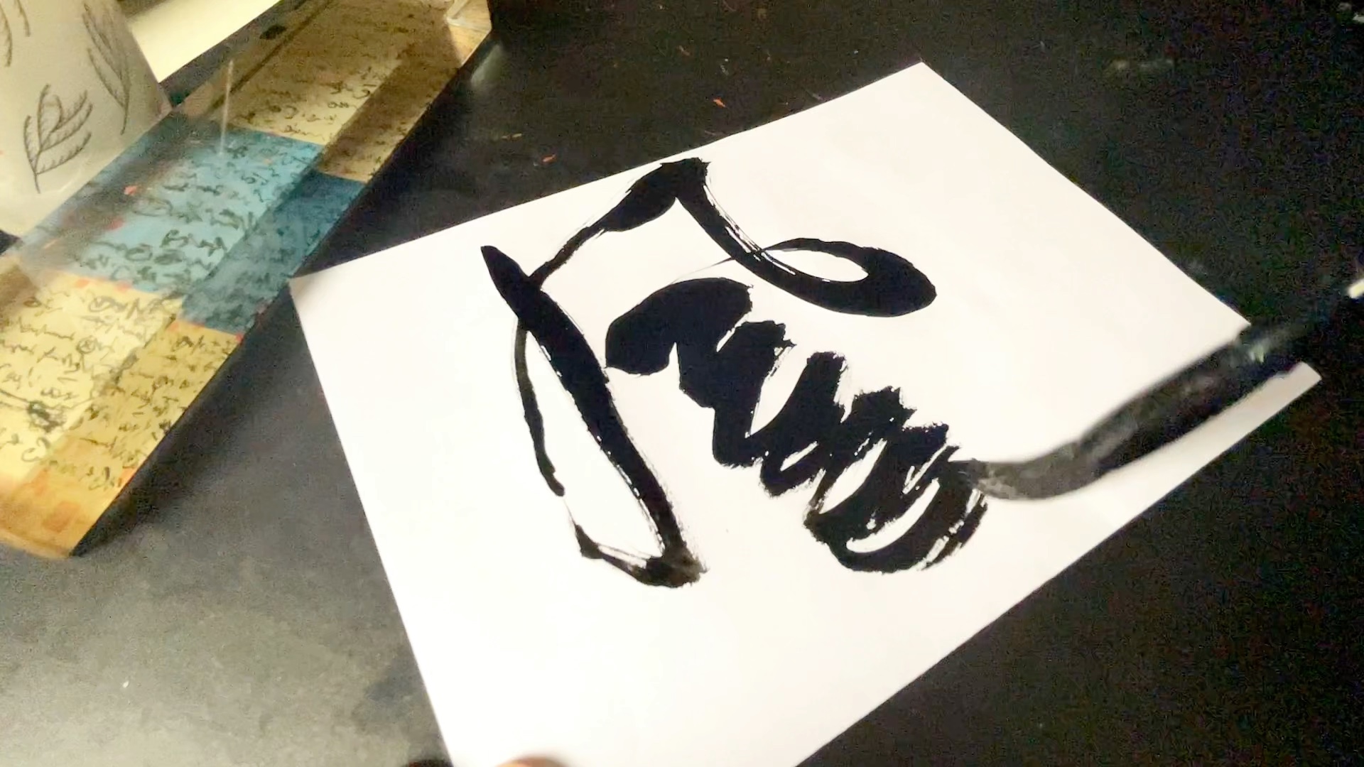 Can someone with handwriting like this be a calligraphy vlogger? - BiliBili