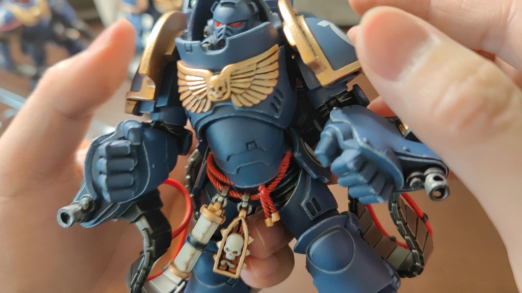 Dark Source Warhammer 40K Ultramarines Primaris Invaders การแชร์แบบแกะ ...