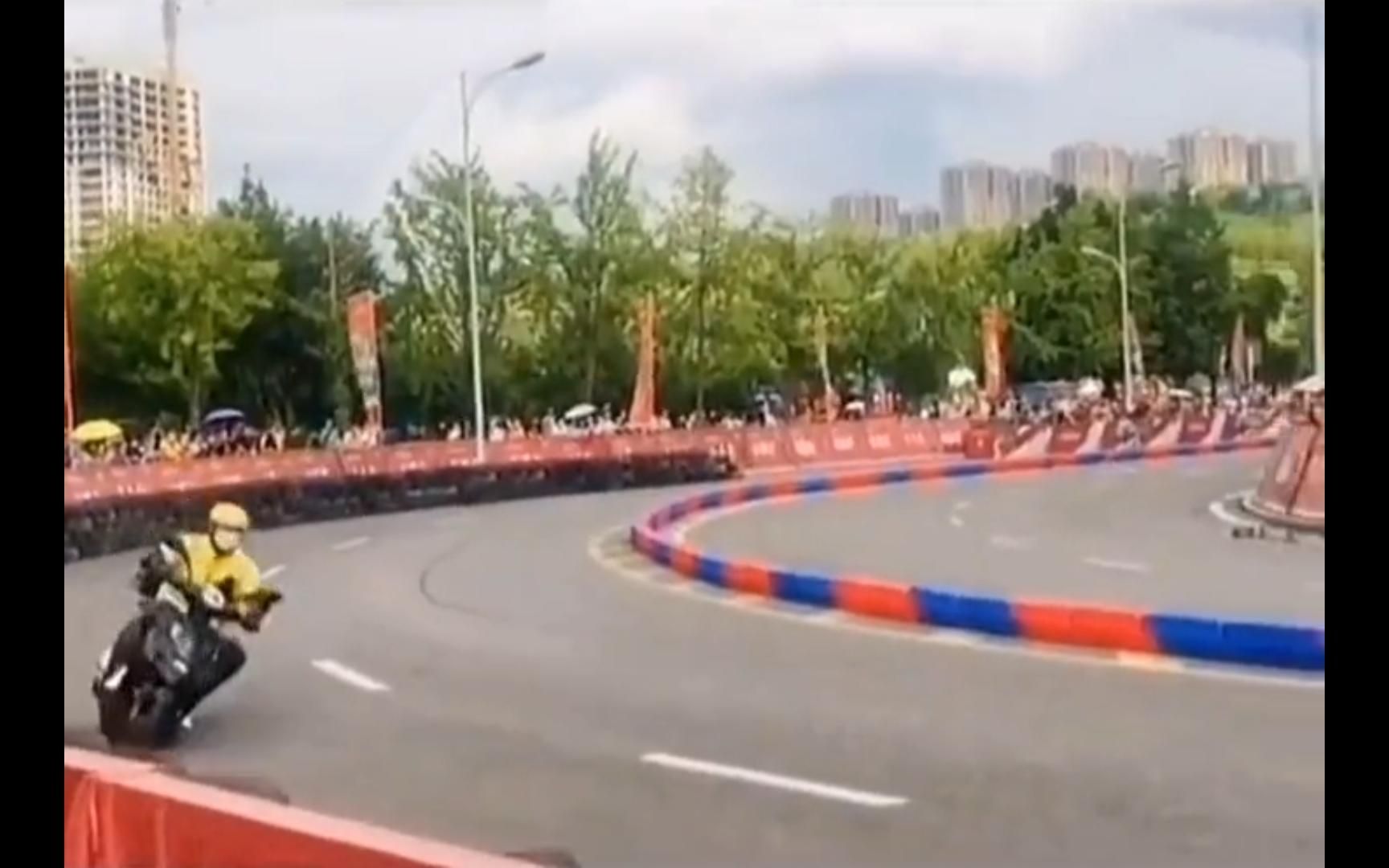 When a delivery guy accidentally ends up on the motorcycle race track ...