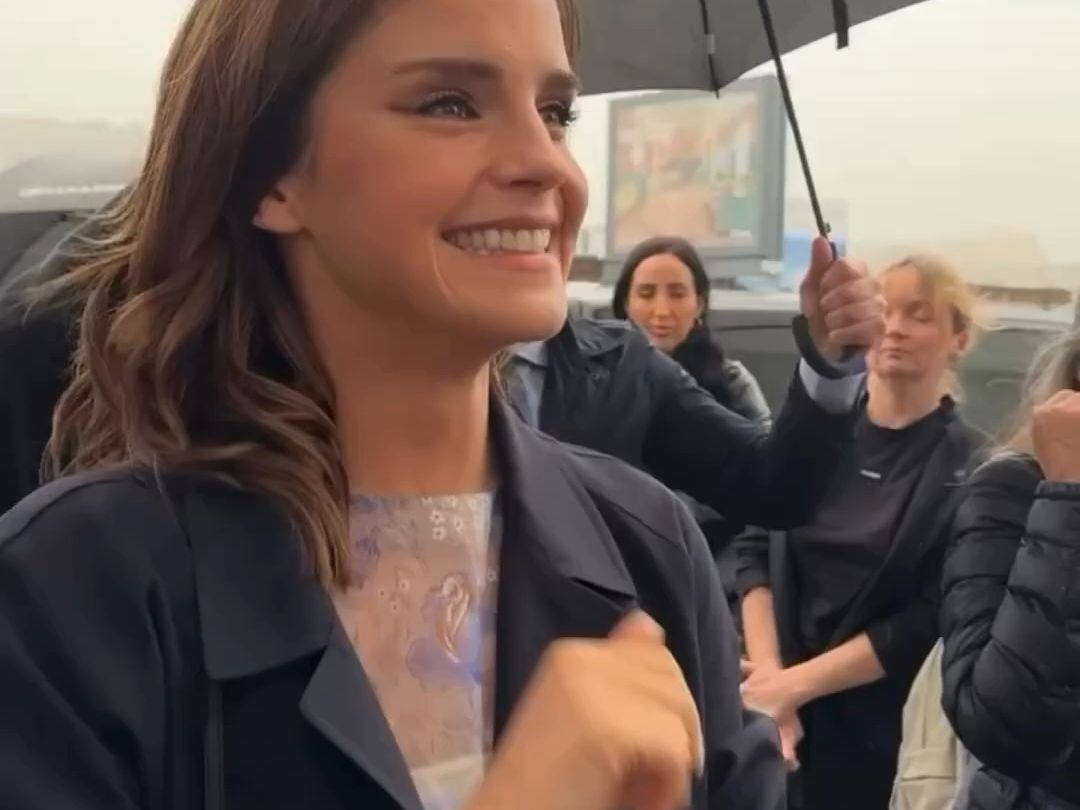 Emma Watson Looks Absolutely Flawless in a Trench Coat! Hunter Schafer ...