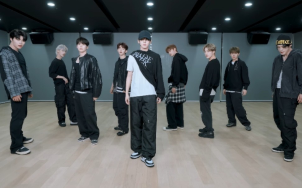 ZB1 "CRUSH" Practice Room Reveal! - BiliBili