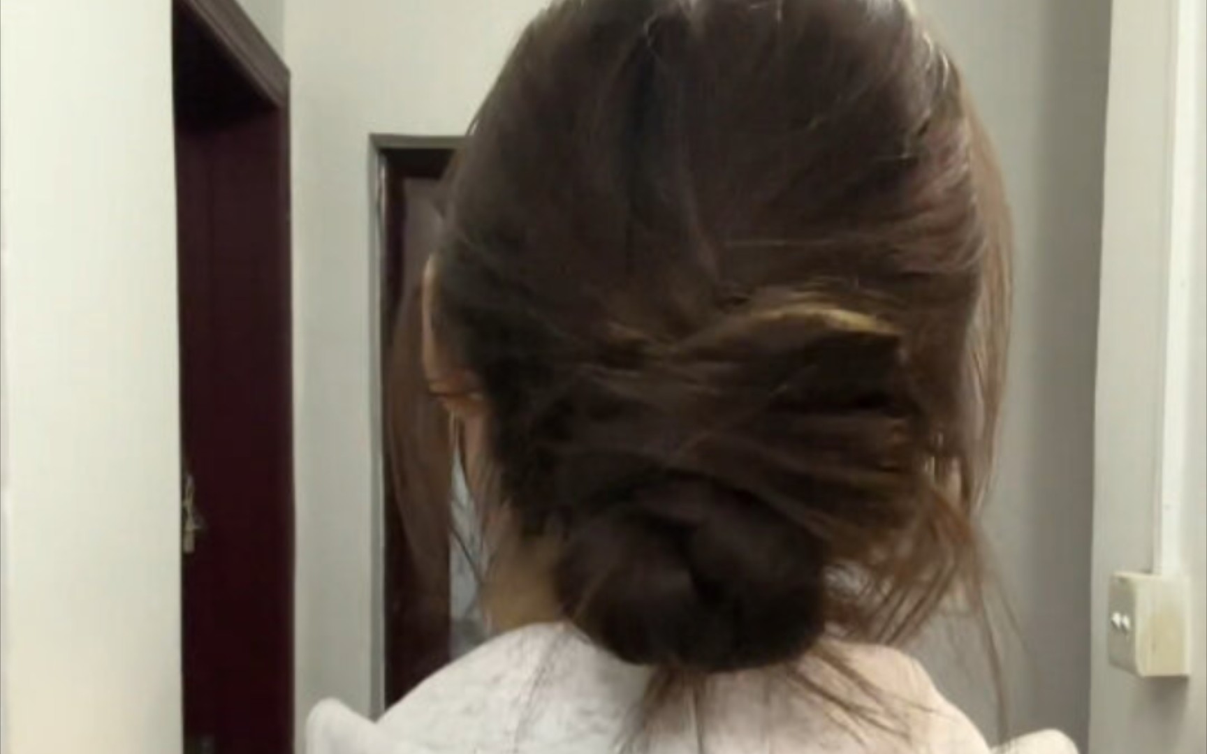 Long Hair Low Bun Tutorial (Looks Amazing with a Hoodie!) - BiliBili