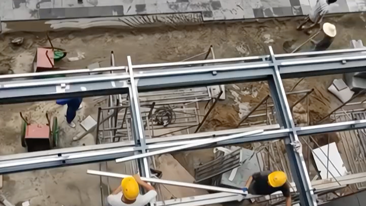 Why Do So Many Schools Love Digging a Lake? - BiliBili