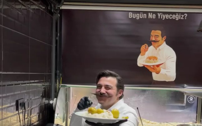 Blitz and the Asian Beauty - BiliBili