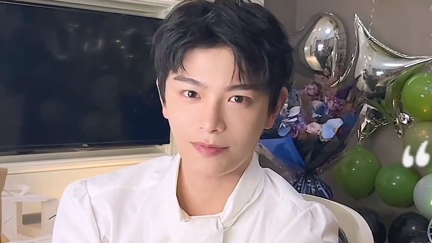 【Ding Yuxi】20230725 Ding Yuxi Birthday VLOG@Ding Yuxi Studio_OFFICIAL ...