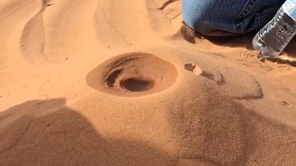 A Super-Intuitive Explanation of How Canyon Terrain Forms - BiliBili