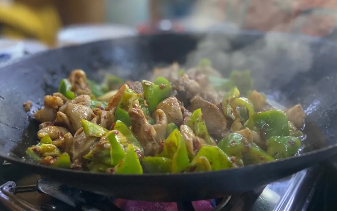 Changsha Dad-and-Son Intestine Stall Grows from a Street Booth to a Two ...
