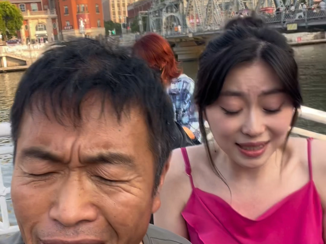 Can’t Help But Love Her + It’s Not Her Fault Rap - BiliBili