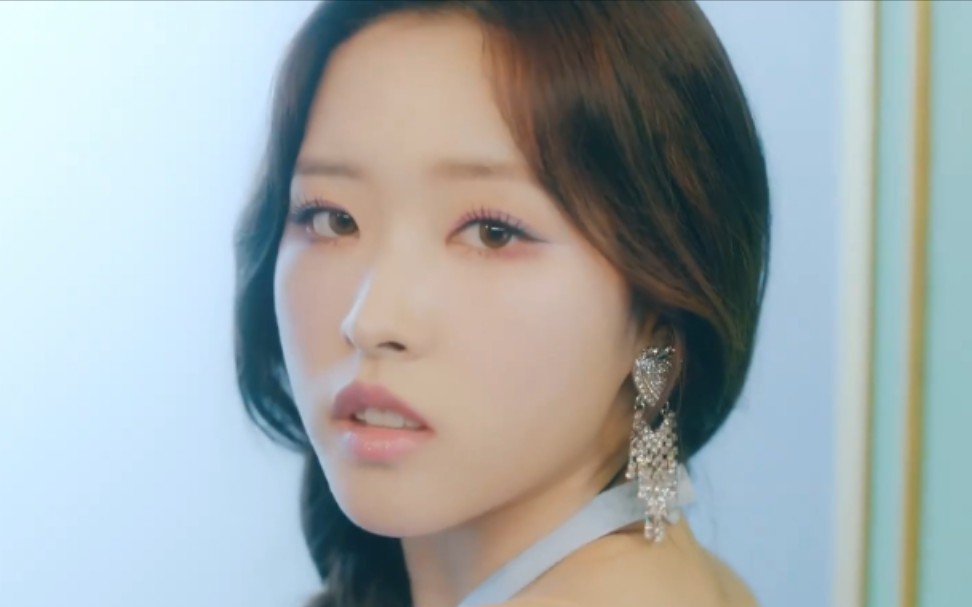 本月少女’s “Flip That” MV Teaser Is Out! - BiliBili