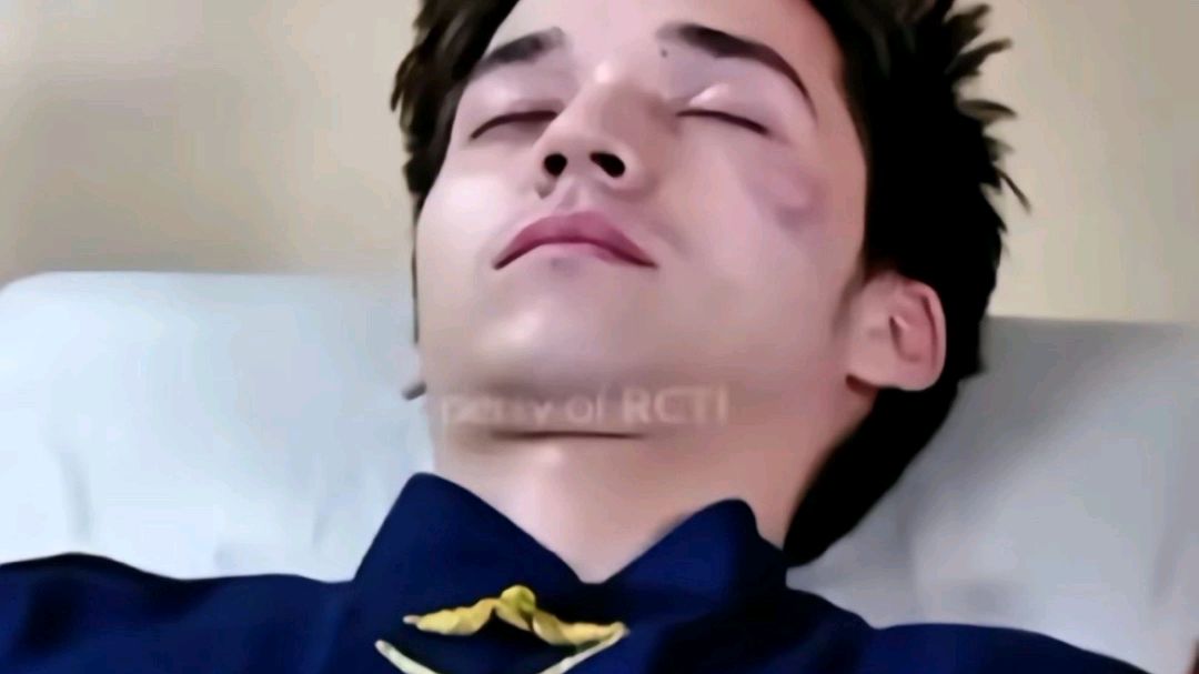 boy lagi tidur - BiliBili