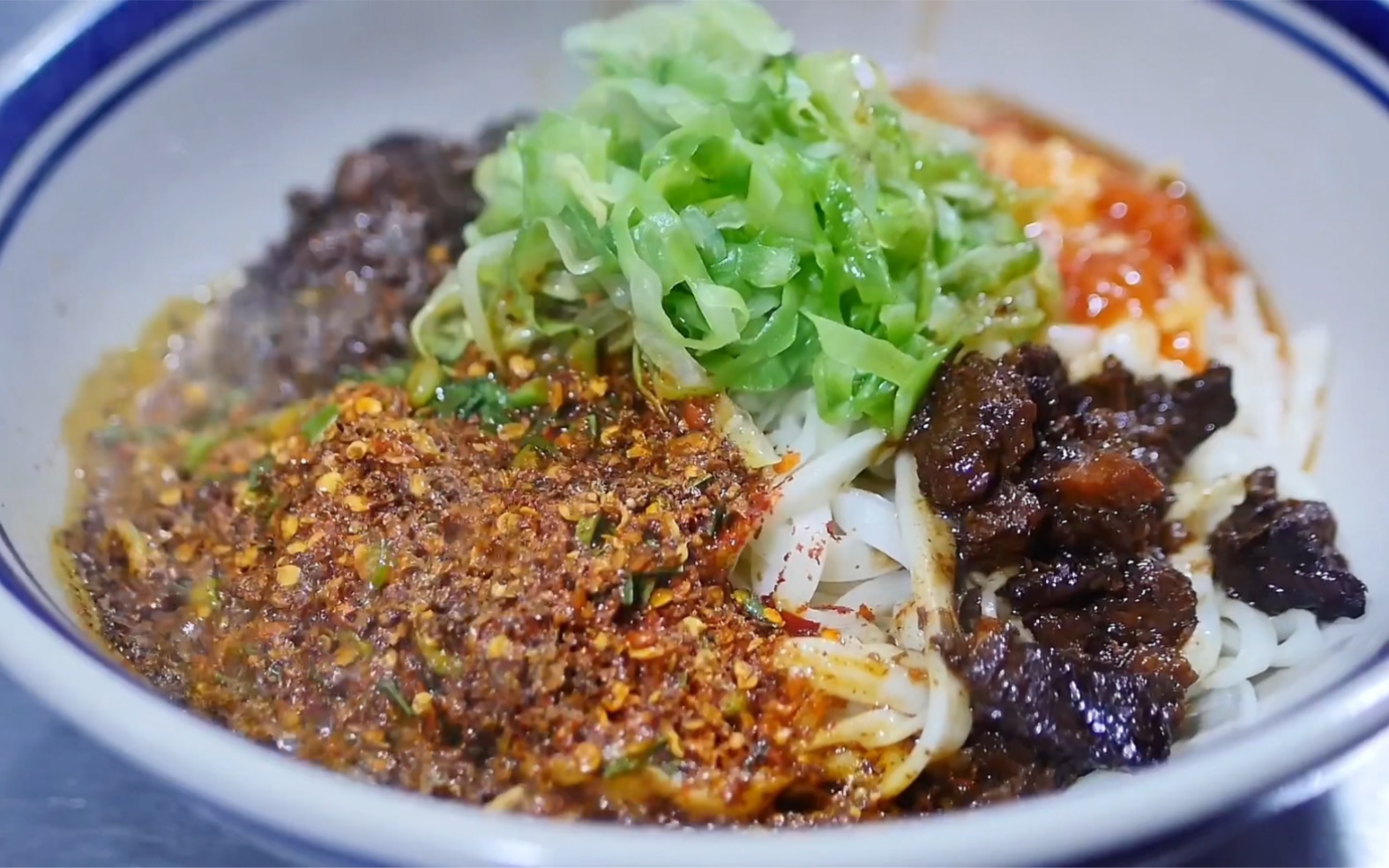 Had oil-splashed noodles, fermented noodle soup, and fried noodles with ...