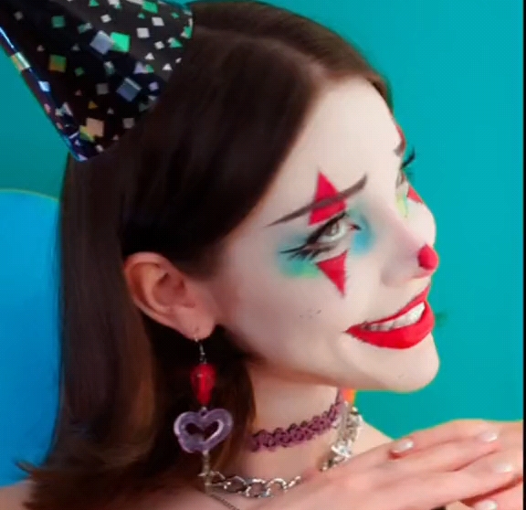 The Clown - BiliBili