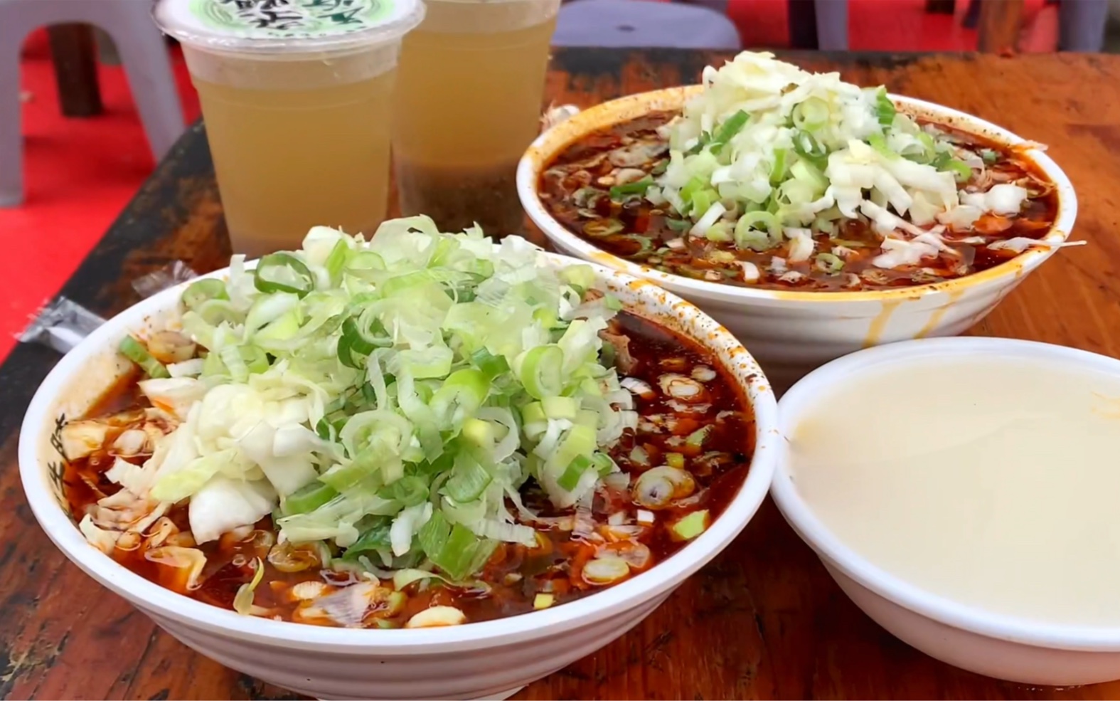 I came all the way to Xiangyang just for the beef and offal noodles—16 ...