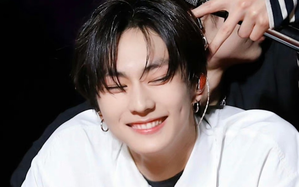 ENHYPEN’s Yang Jin-won’s cover of Jolin Tsai’s “The Sun Never Sets ...