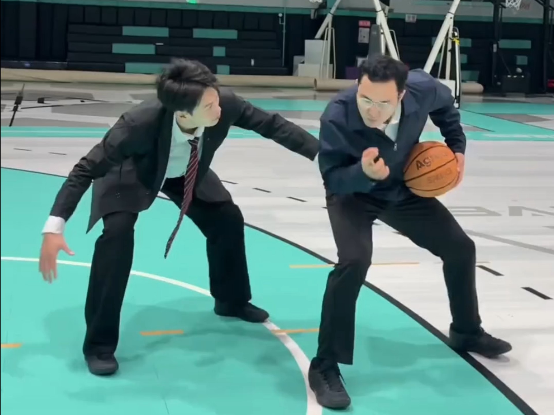 “Boss, one fancy move of yours and you almost shook my pants off ...