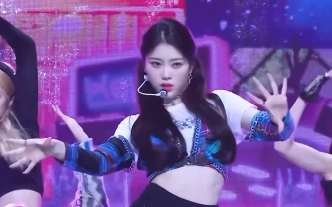 【Shen Xiaoting】MusicBank “Wa Da Da” — Xiaoting’s Straight Cut ...