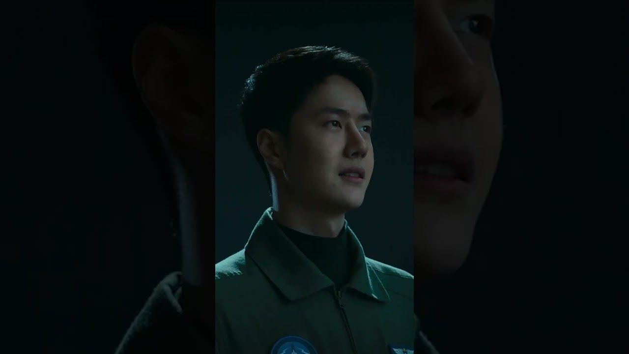 20230428 Wang Yibo Studio Weibo update with Born to fly - BiliBili