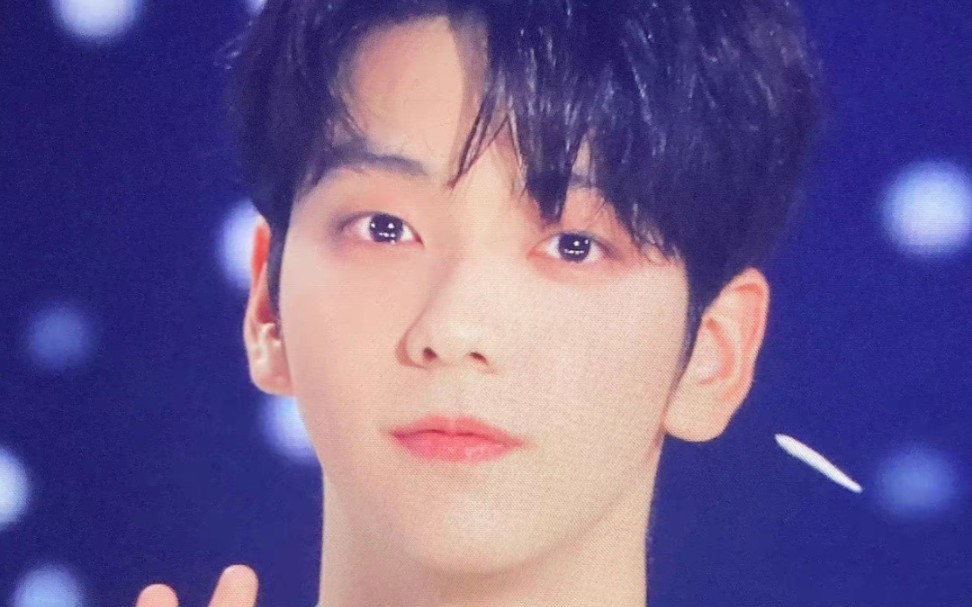 TXT “Good Boy Gone Bad” 220825 K Global Awards High-Def Stage - BiliBili